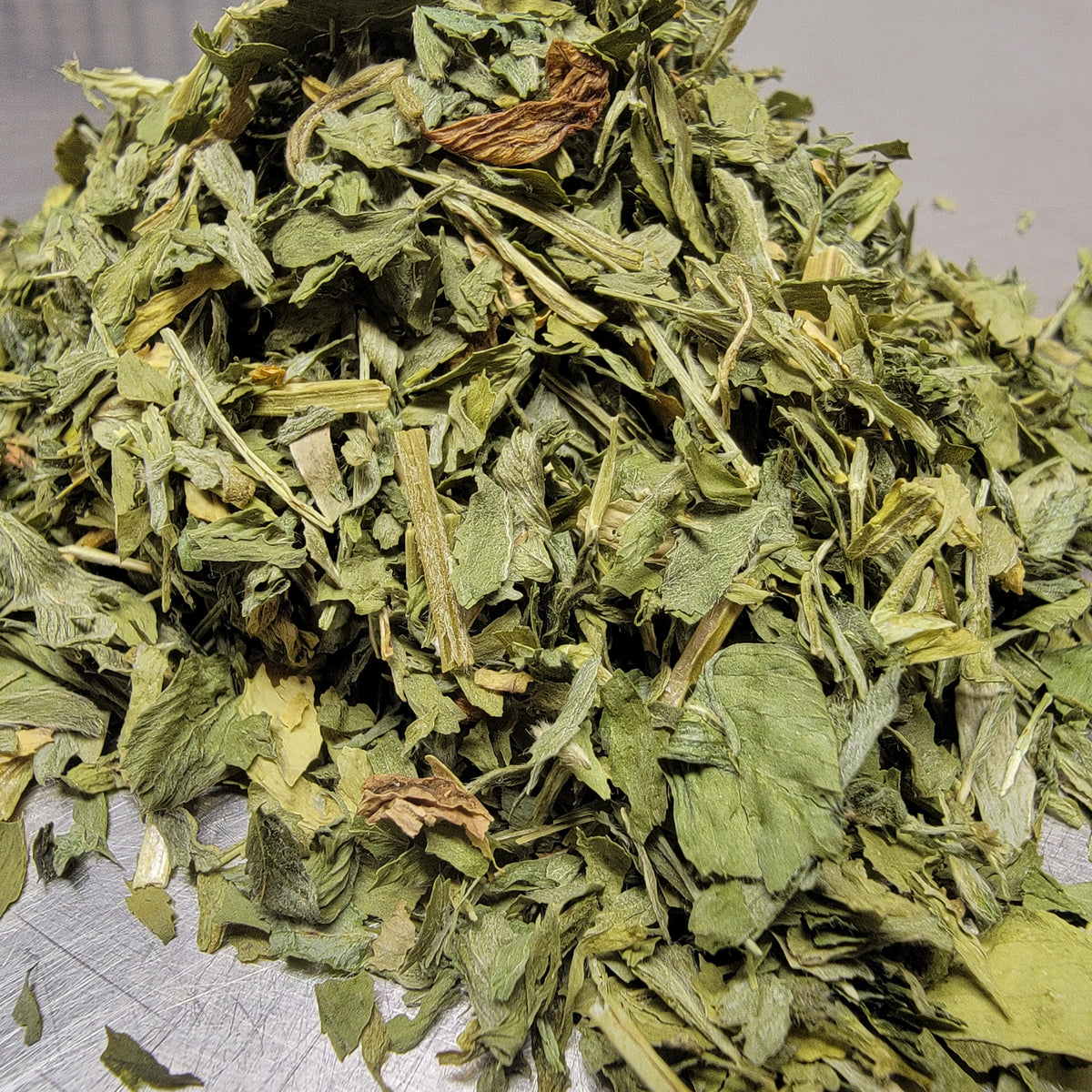 Alfalfa Leaf – Sweetgrass Soapery